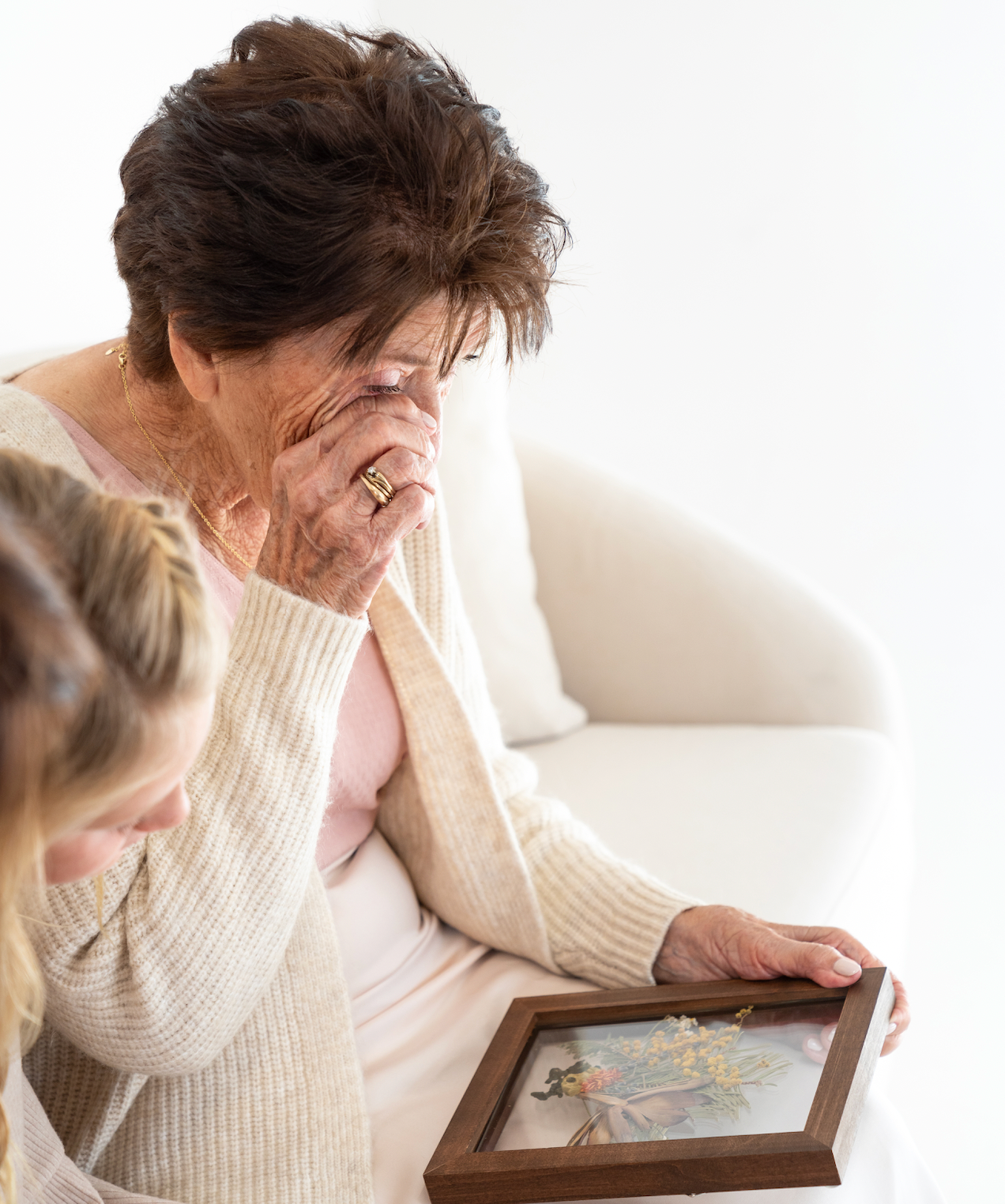 Preserving Memories: A Blooming Tribute to Your Loved Ones